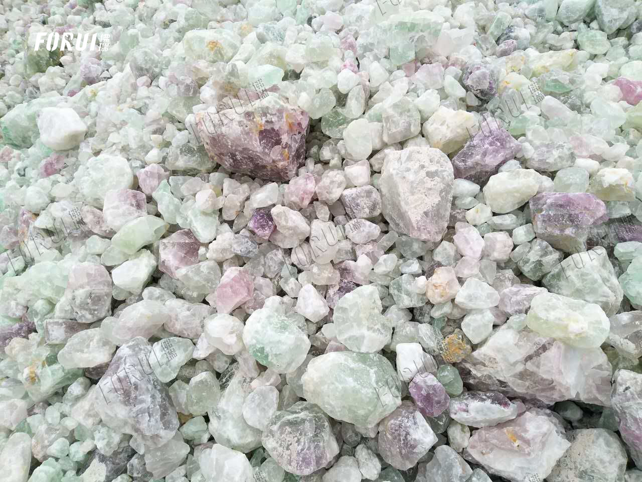 How to Improve the Grade of Fluorite by Using Gravity Dressing Process